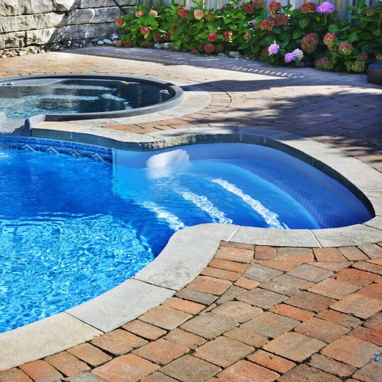 The Ultimate Guide to Swimming Pool Liner Replacement - Pool Fits ...
